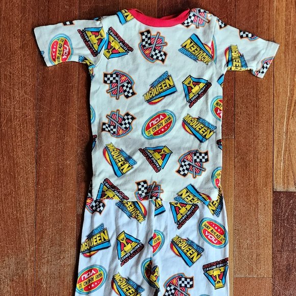 Disney | Pajamas | Disney Lightning Mcqueen 2piece Pajama Set Size 6 ...
